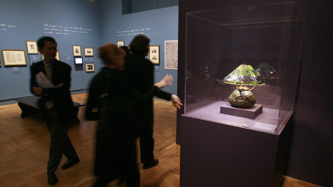Identifying and valuing authentic Tiffany lamps