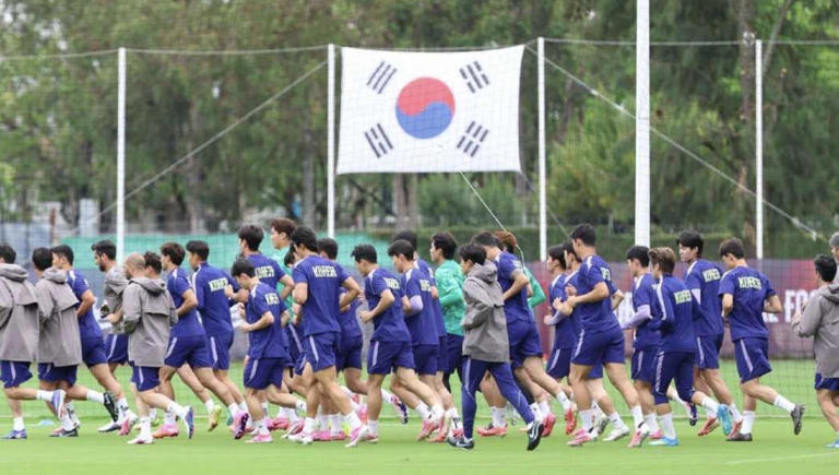 South Korea coach labels drone incident 'unfortunate' ahead of Mexico ...