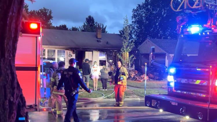 Crews respond to house fire in St. Paul