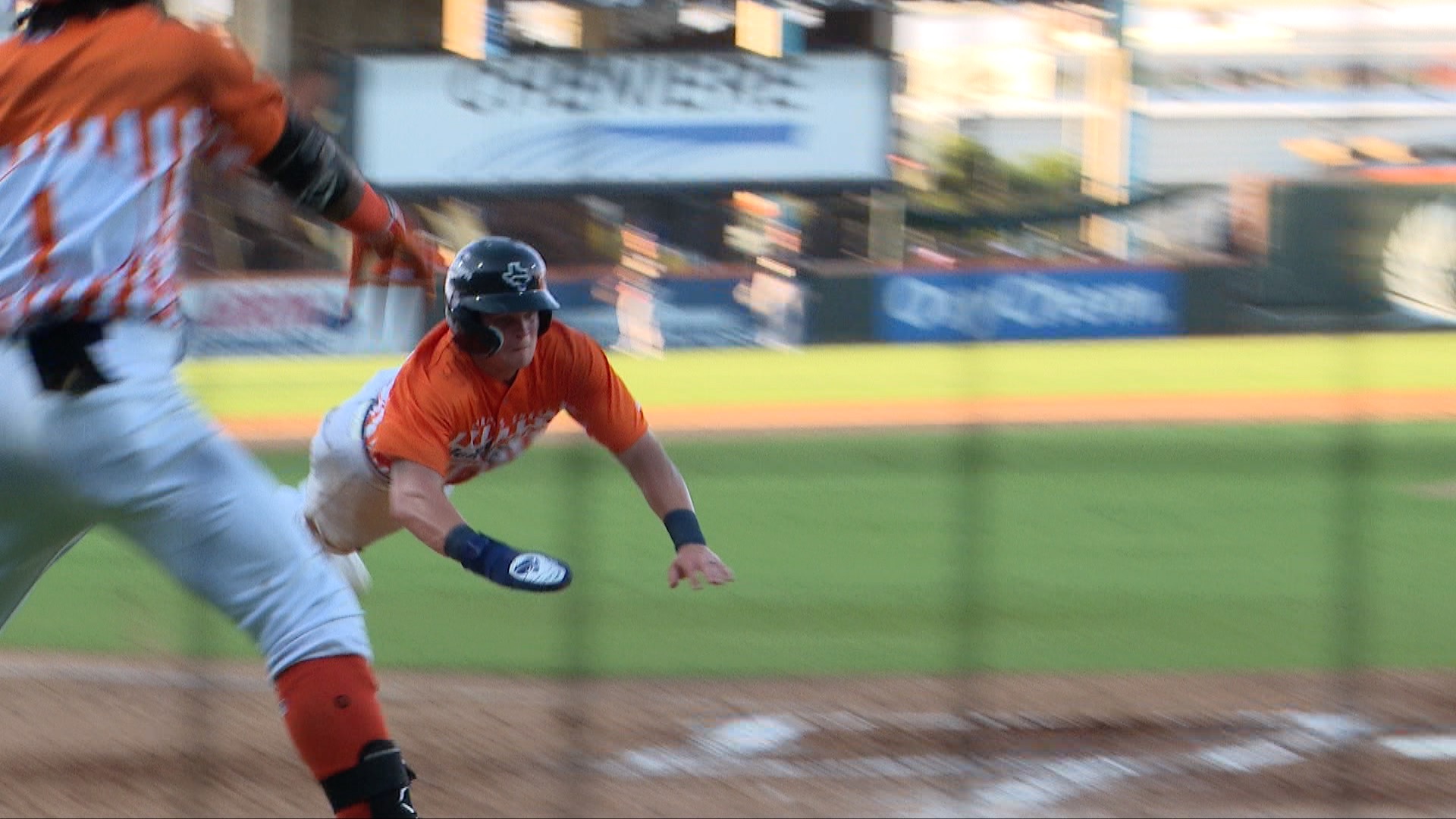 Hooks split doubleheader with Missions in Texas League South series opener