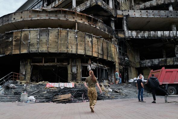 UK issues urgent 'do not travel' alert to European countries ahead of ...