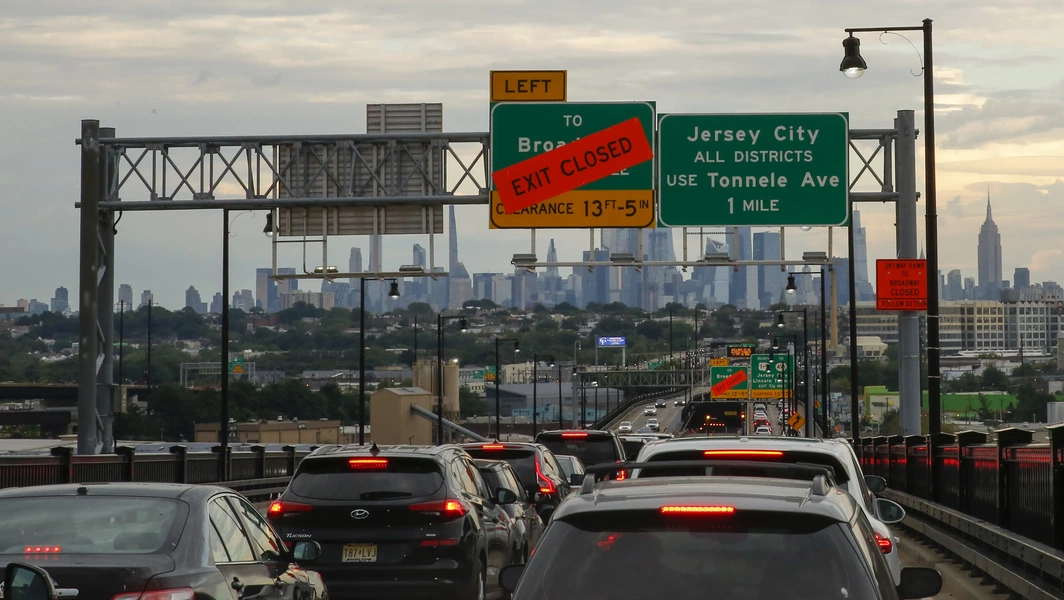 14 major challenges of driving in cities
