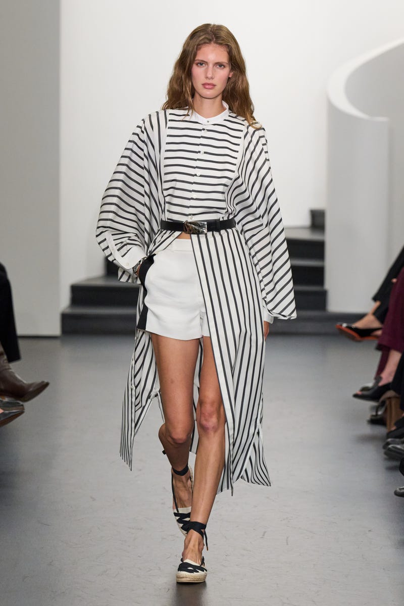 Le scarpe di tendenza moda per l'estate sono le espadrillas : ecco come ...