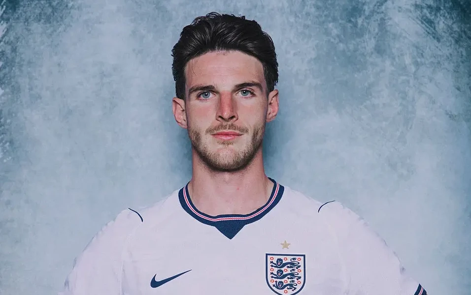 England's World Cup portraits draw playful fan mockery