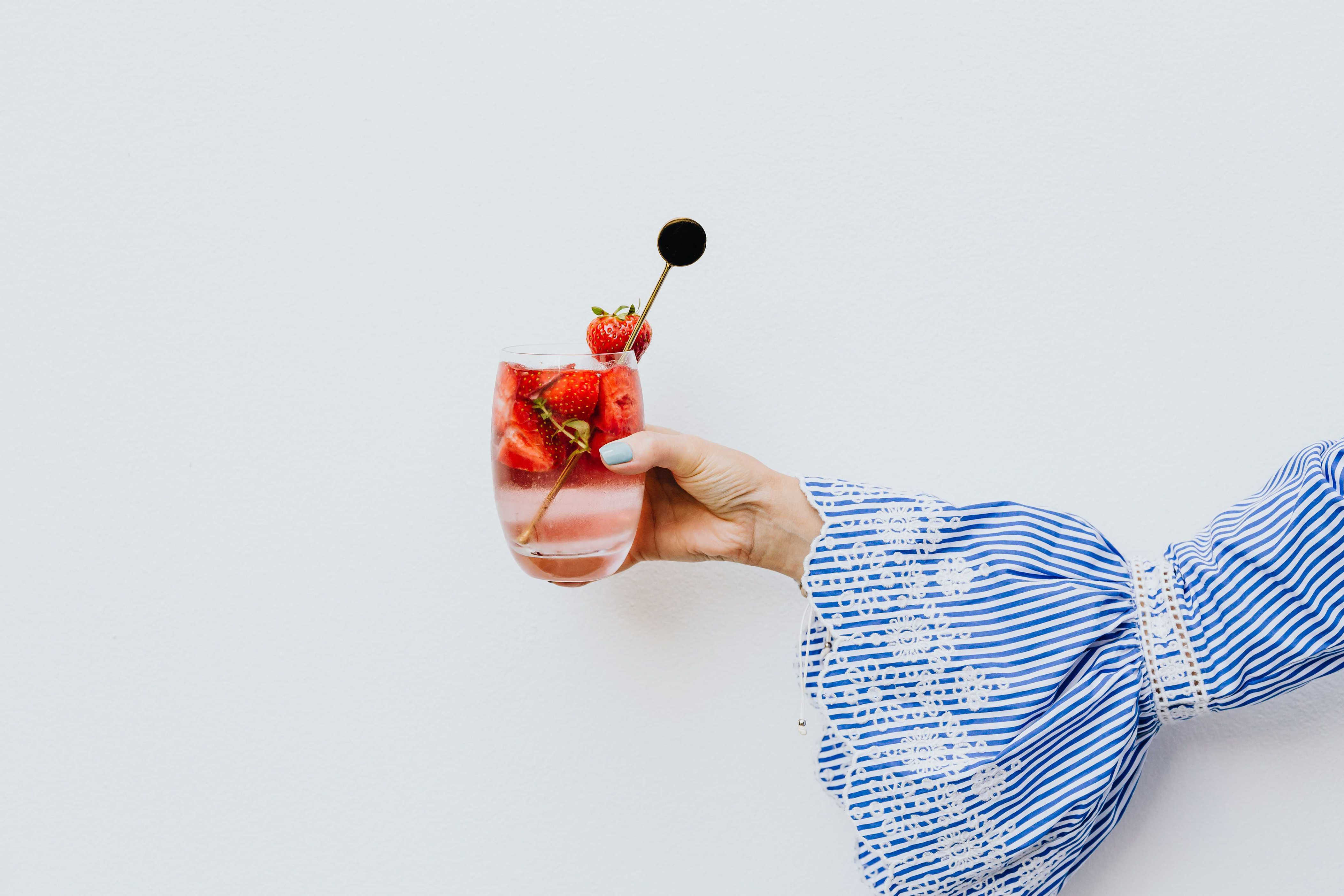 19 red, white & boozy cocktails perfect for the 4th of July