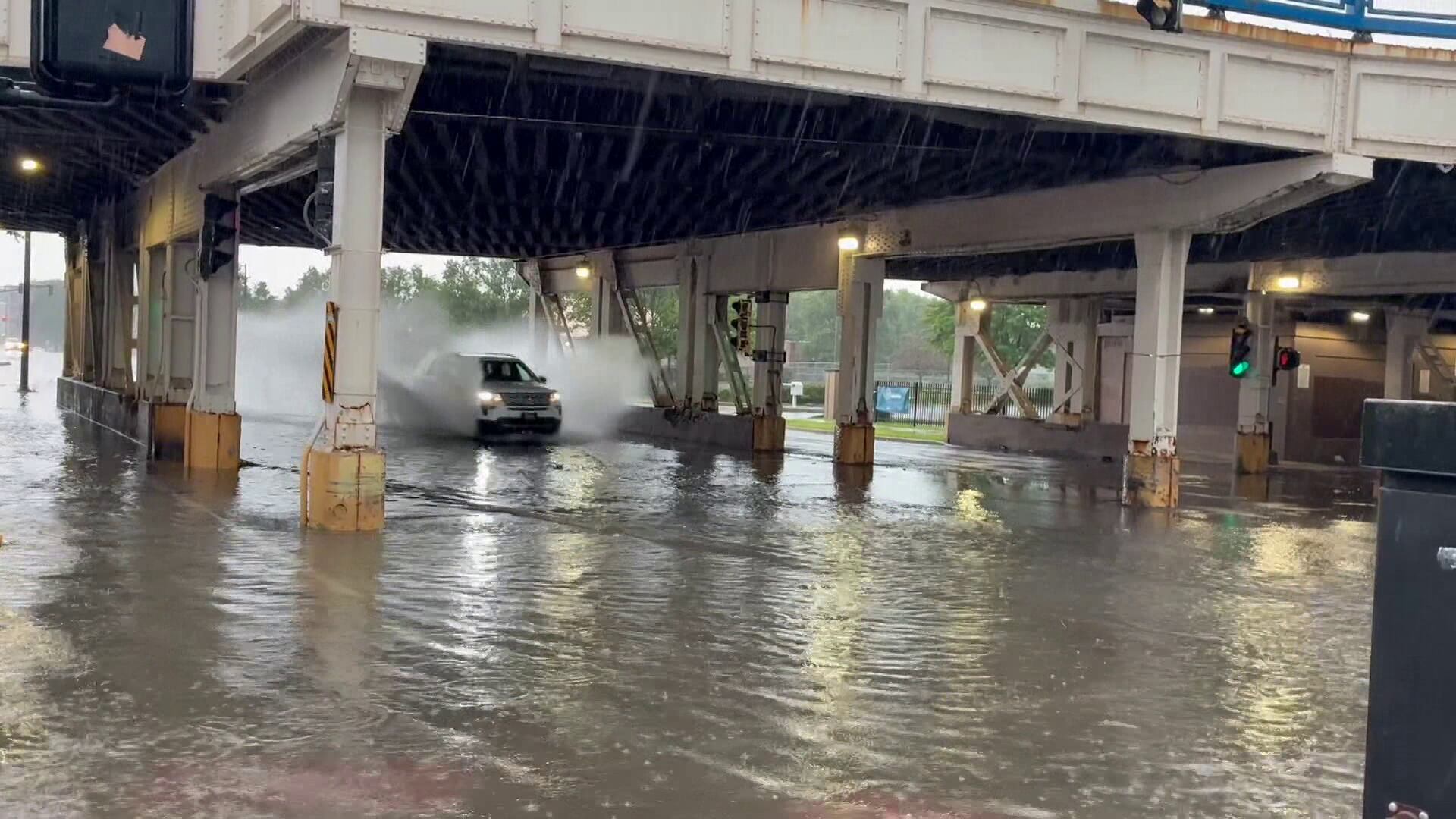 Heavy rain moves throughout the Michiana area