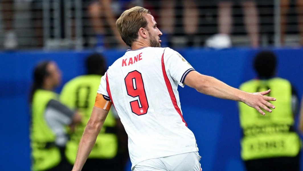 Kane’s opening brace fuels fierce Golden Boot battle