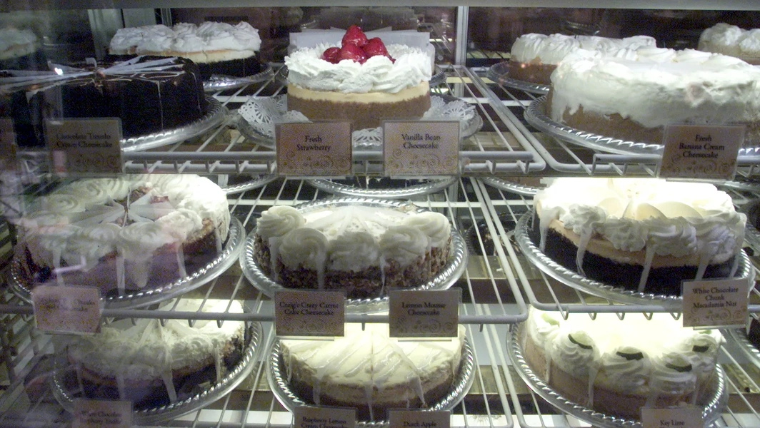 8 behind-the-scenes facts about The Cheesecake Factory