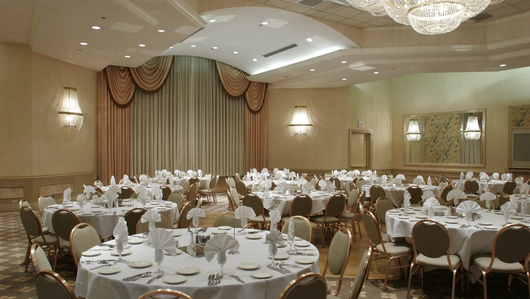 Armenian banquet halls in Los Angeles: Tradition and transformation