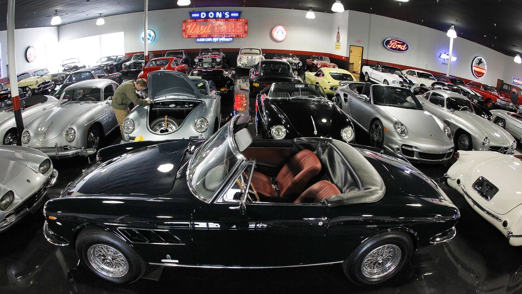 Dispersal of a 4,000-vehicle classic car collection