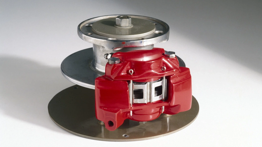 Aircraft brake systems: Disc and drum designs