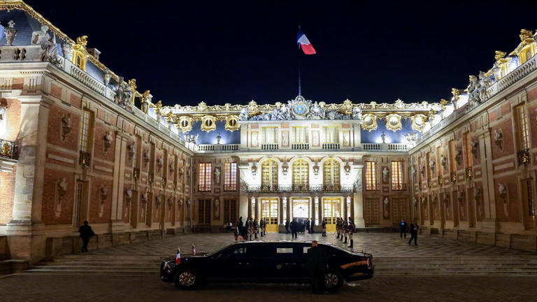 Palace of treaties: Iran-US deal gets signed at Versailles; historic ...