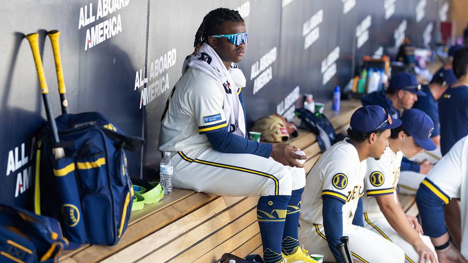 Brewers' top prospect Jesus Made exits Double-A game due to injury