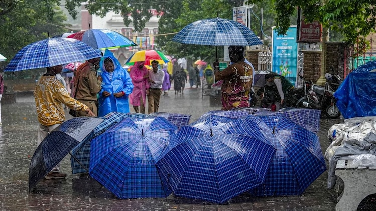 Monsoon 2026: Delhi to not get respite from heat anytime soon? Details here