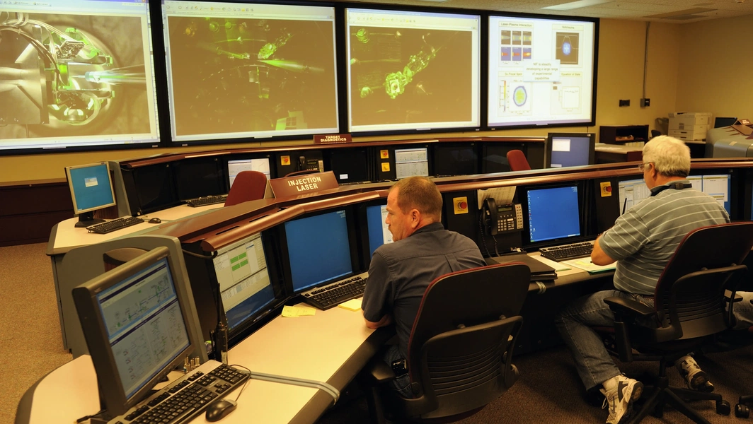 Simulating nuclear fireball cooling for fallout insights