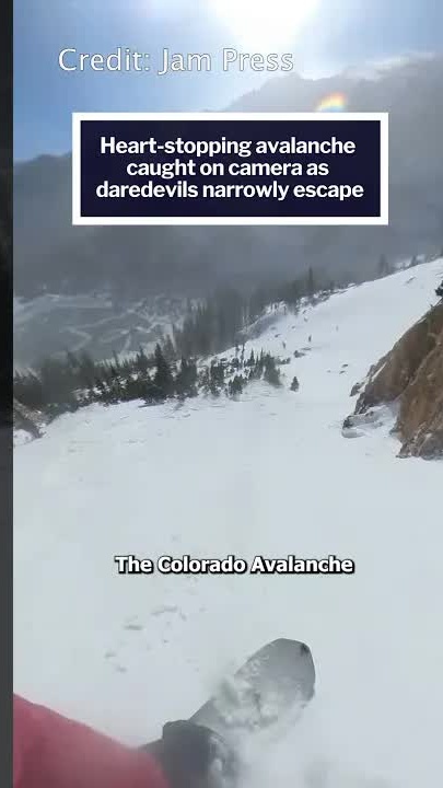 Daredevils caught on camera escaping terrifying avalanche