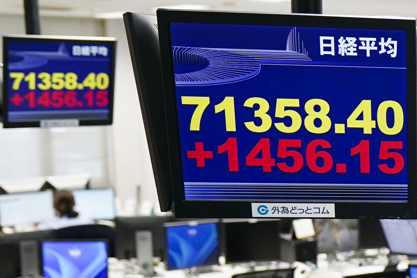 Asian shares shrug off US retreat after initial signing of US-Iran deal ...