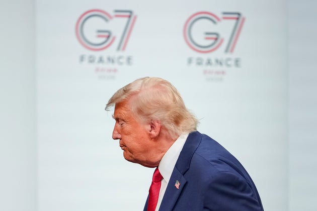 'On a knife edge': BBC reporter says Trump's Iran peace deal could ...