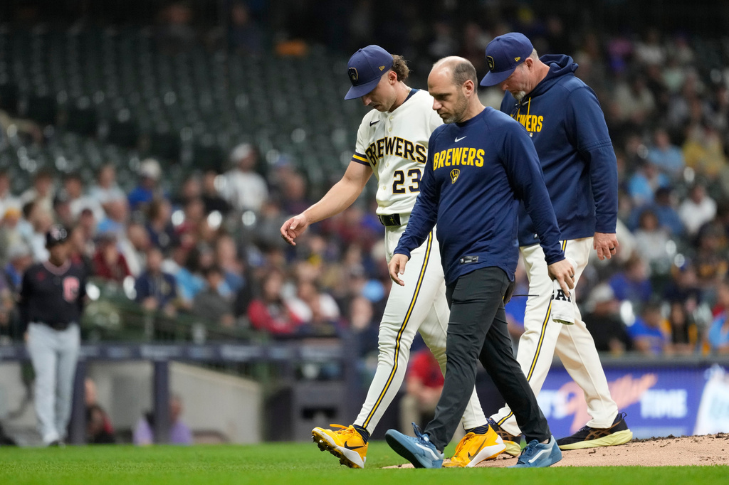 Hamstring cramp causes Brewers' Brandon Sproat to leave start against ...