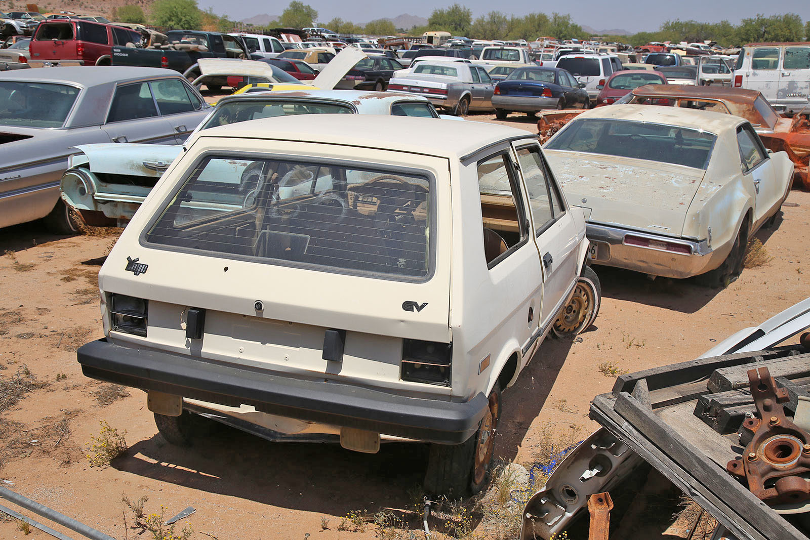 Le gemme dello sfasciacarrozze di Desert Valley Auto Parts, Arizona