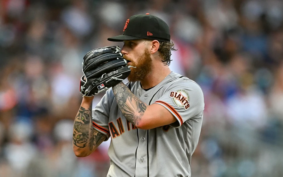 Giants shuffle roster, hand Whisenhunt season debut vs Braves