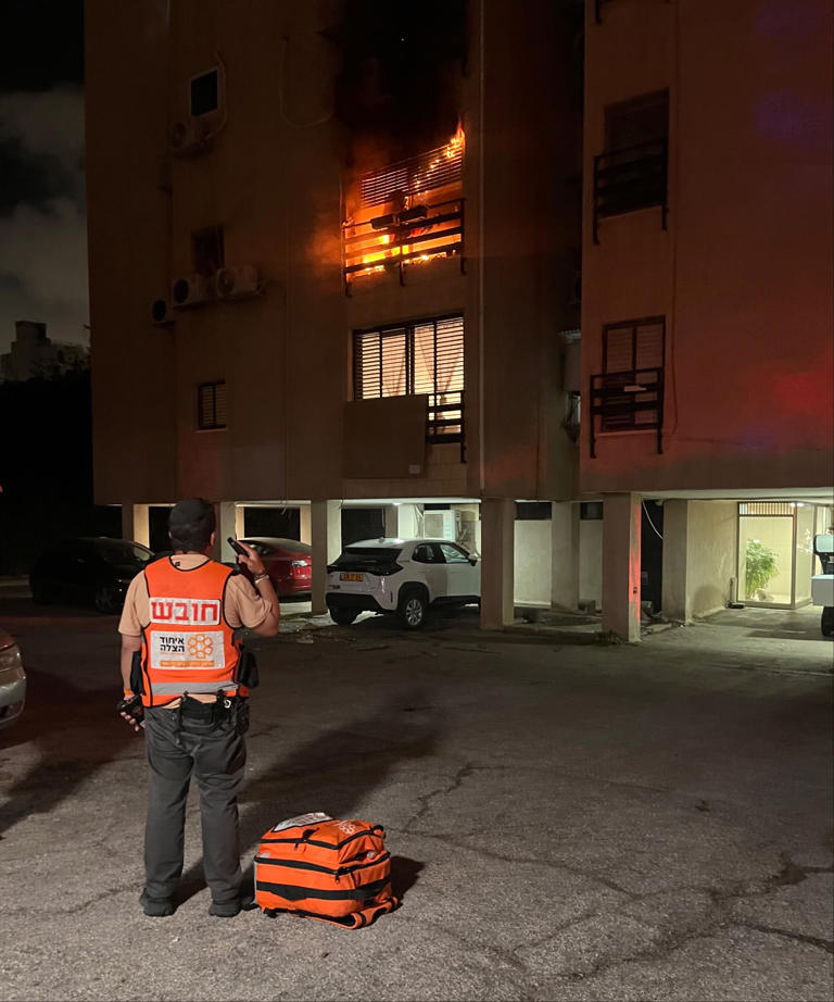 Firefighters rescue 25 people from Netanya apartment building fire, 13 ...