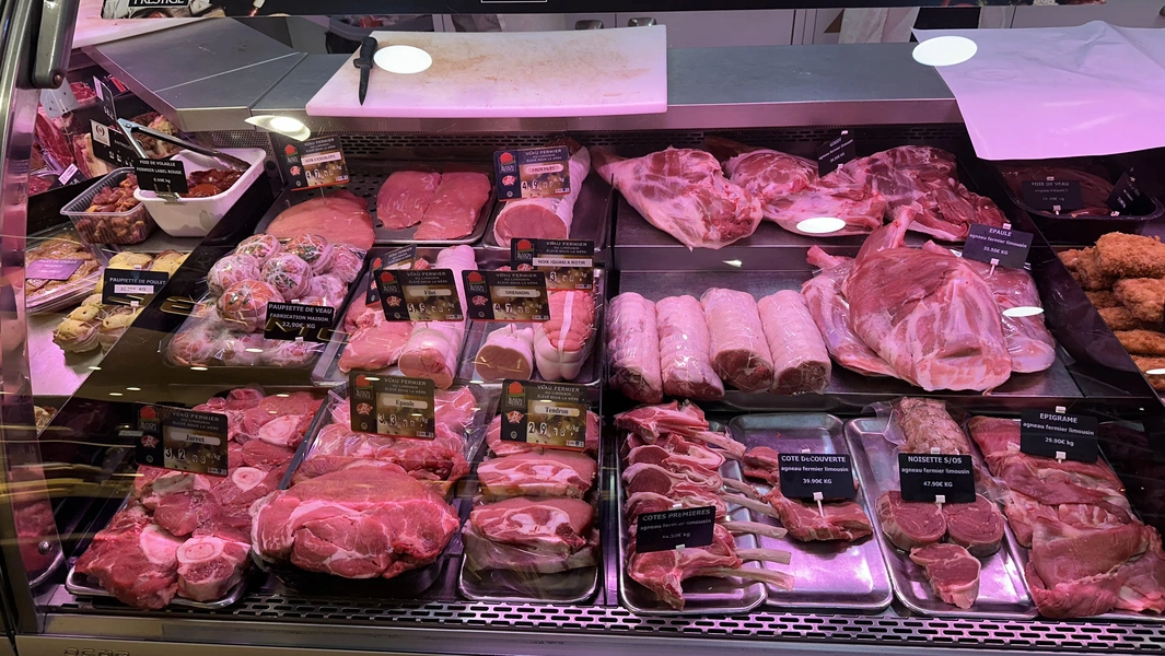 Carnivore diet: Benefits, risks, and bodybuilding impact
