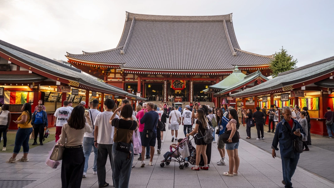 Travel etiquette and practical tips for visiting Japan