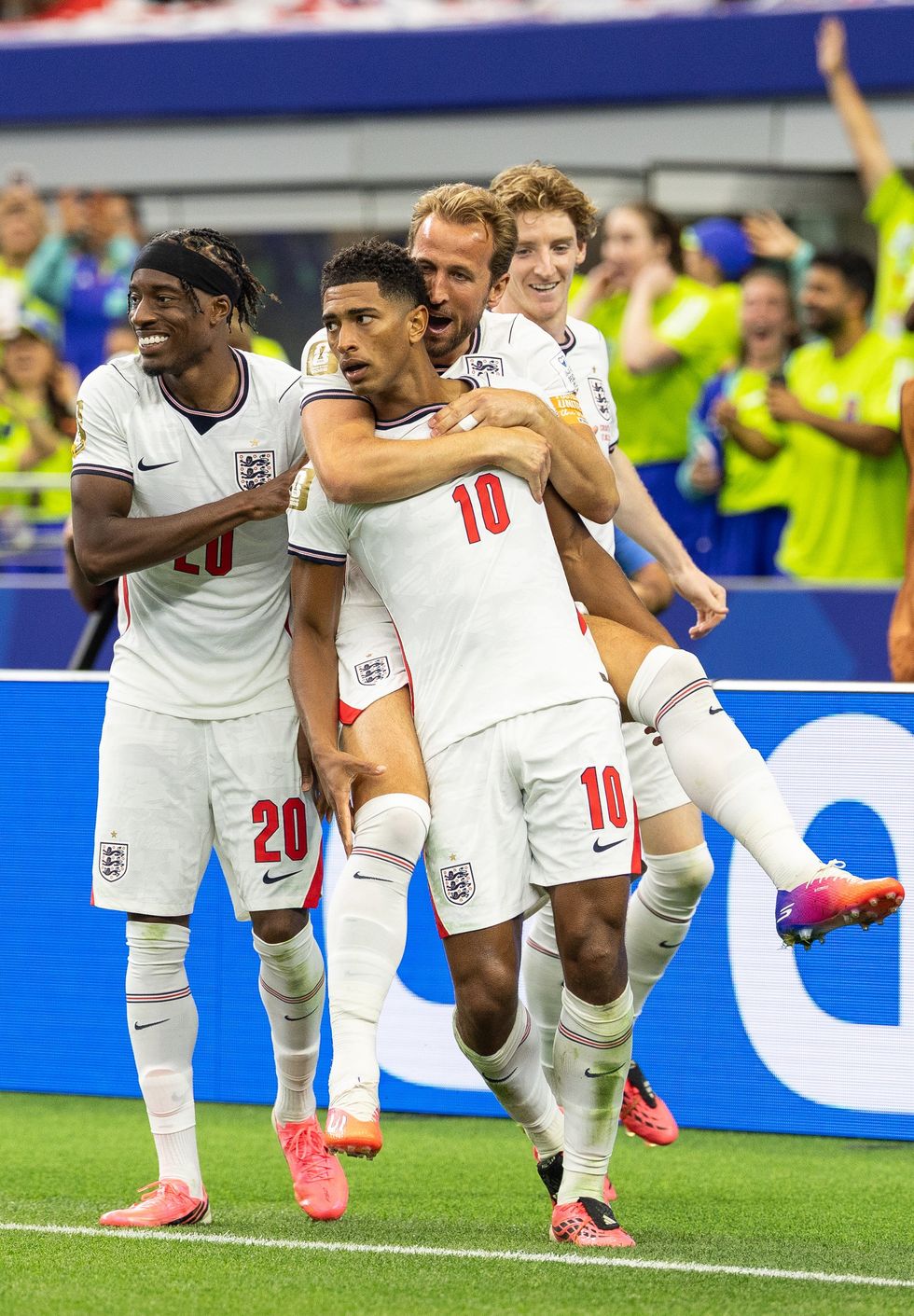 Declan Rice gives injury update after being forced out of England's ...