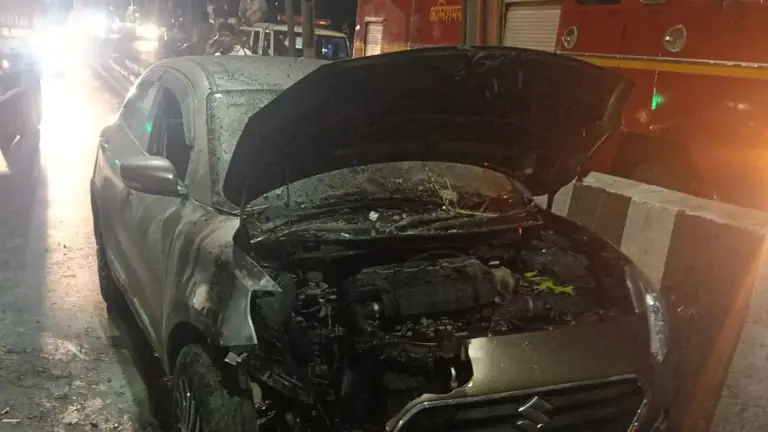 Thane: Car catches fire on Majiwada bridge, driver and wife escape unhurt