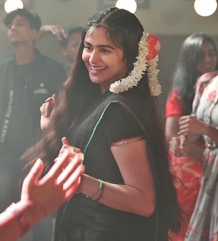 Adah Sharma to make Marathi debut with Gajra