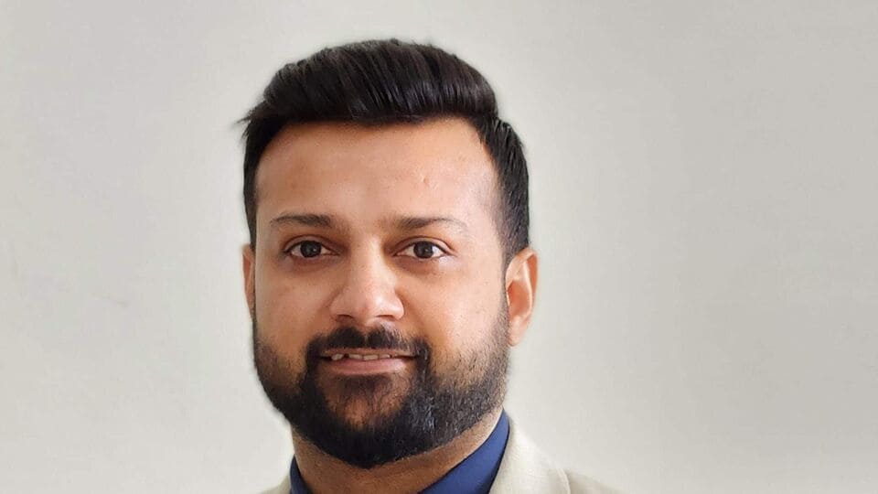 Stocks to buy or sell: Osho Krishan of Angel One suggests buying Bank ...