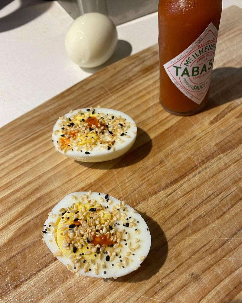 16 healthy quick bites under 300 calories with around 20g of protein