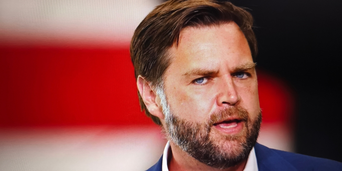 JD Vance réagit à la controverse sur l’uniforme des San Francisco Giants