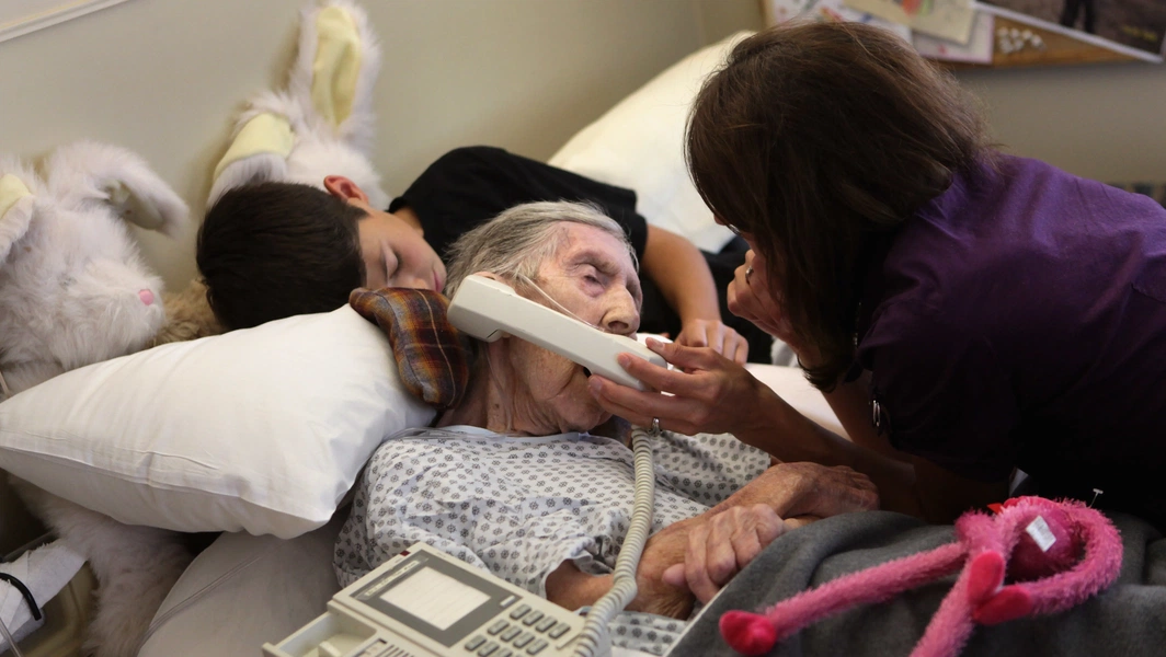 Exploring end-of-life dreams and near-death experiences