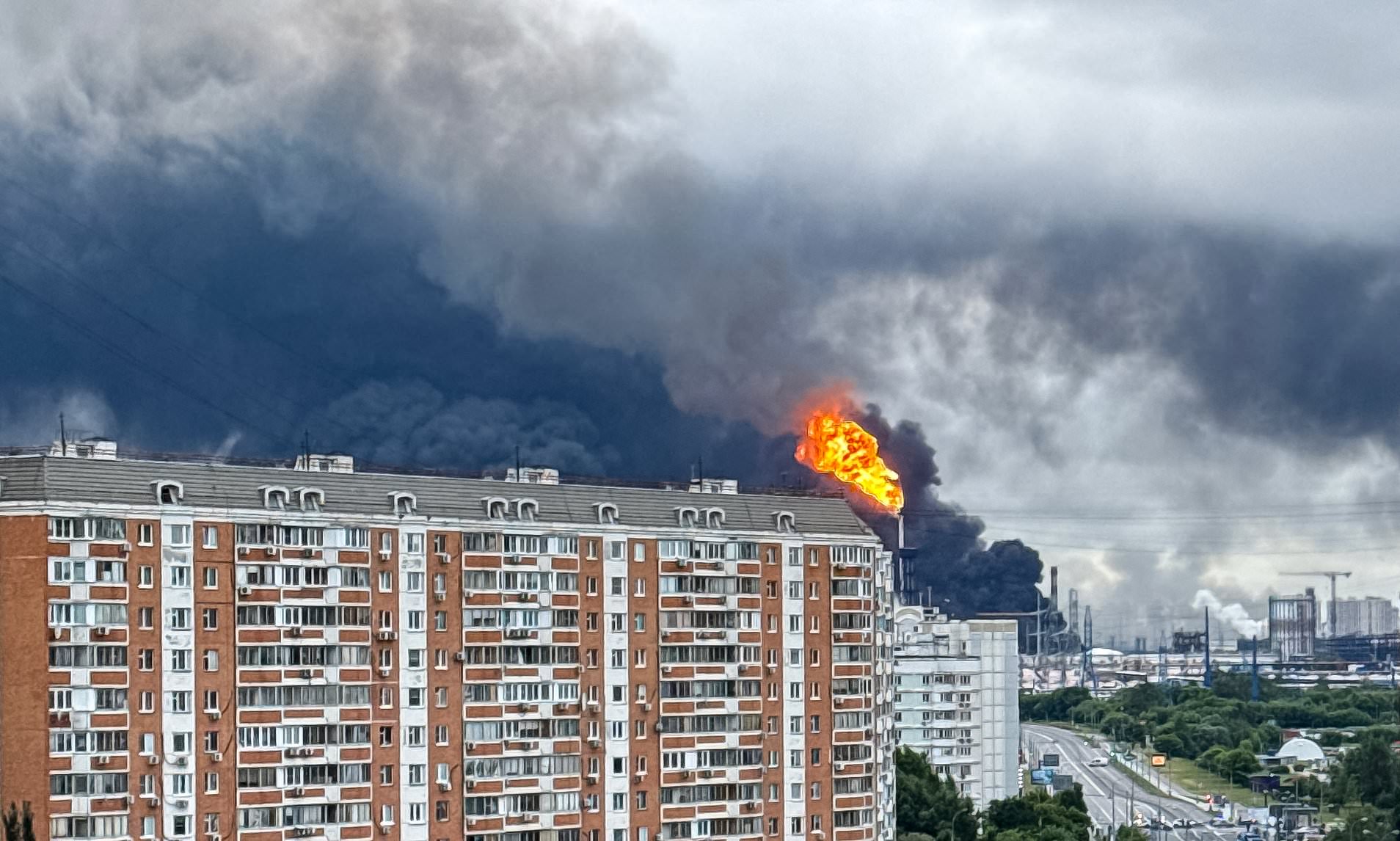 'Moscow will burn', Zelensky vows as Russia's capital is blanketed in ...