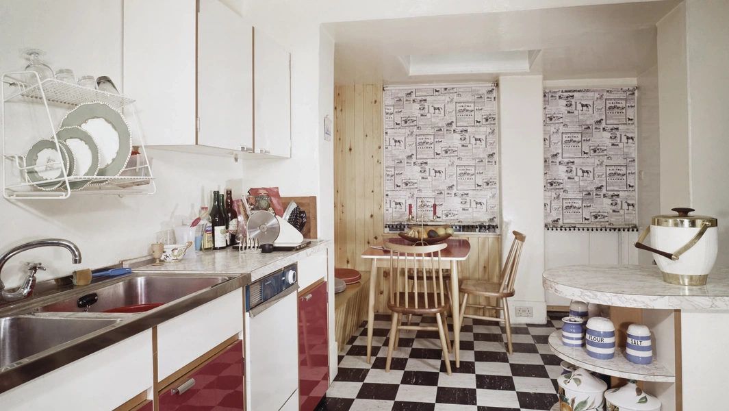 18 everyday icons of 1950s home life