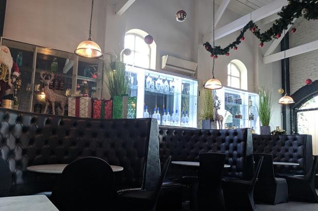 Popular bar and restaurant explains why it has gone cashless - for now