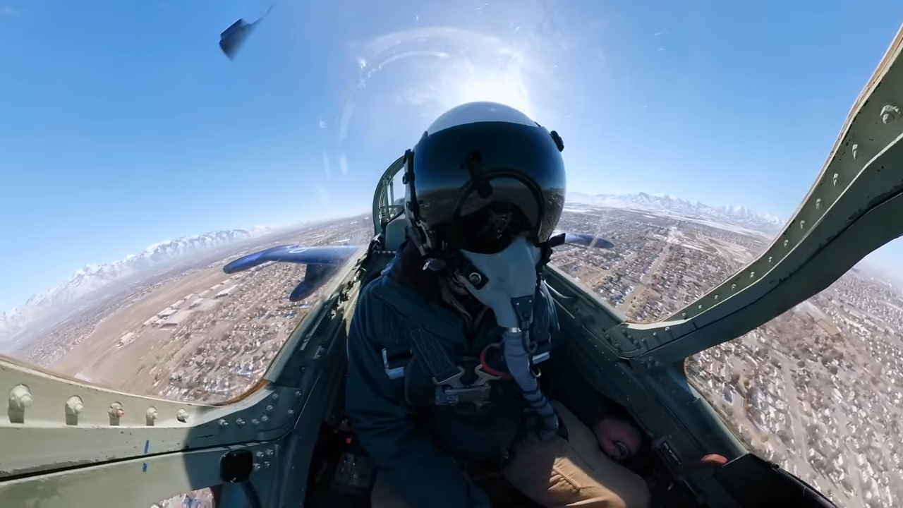 Watch a jet race down the runway at 160 mph before sudden abort