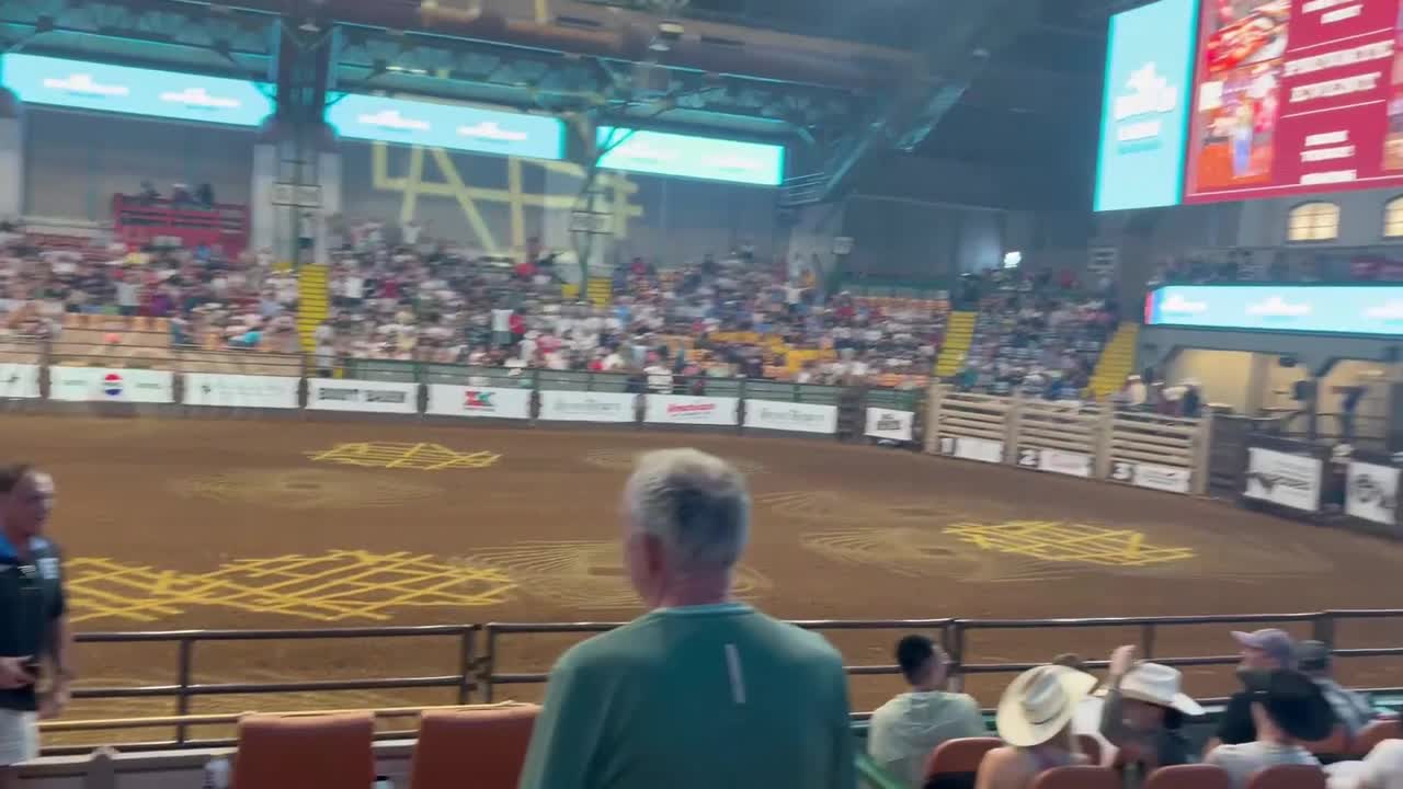 England fans take over Texas rodeo ahead of World Cup match against Croatia