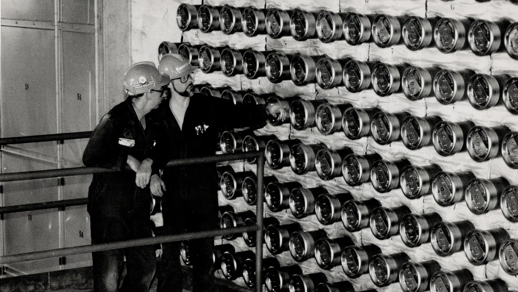 Energy density and efficiency: Uranium pellets vs. coal