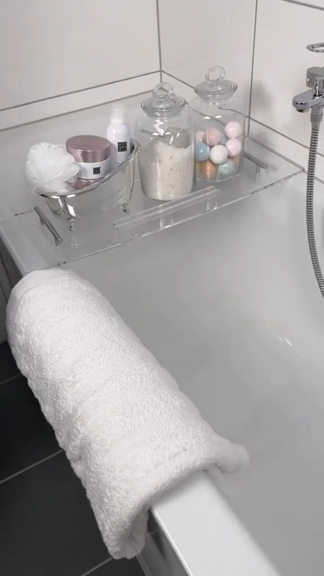 Bathroom Cleaning Satisfying Deep Clean and Sparkling Bathroom
