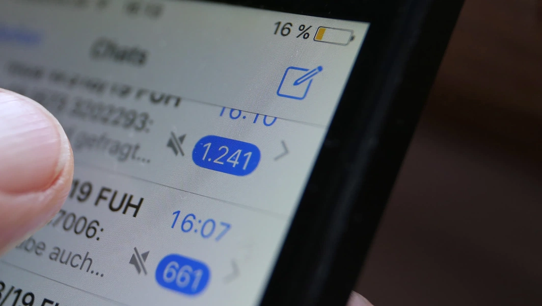 5 manipulative texting tactics to recognize