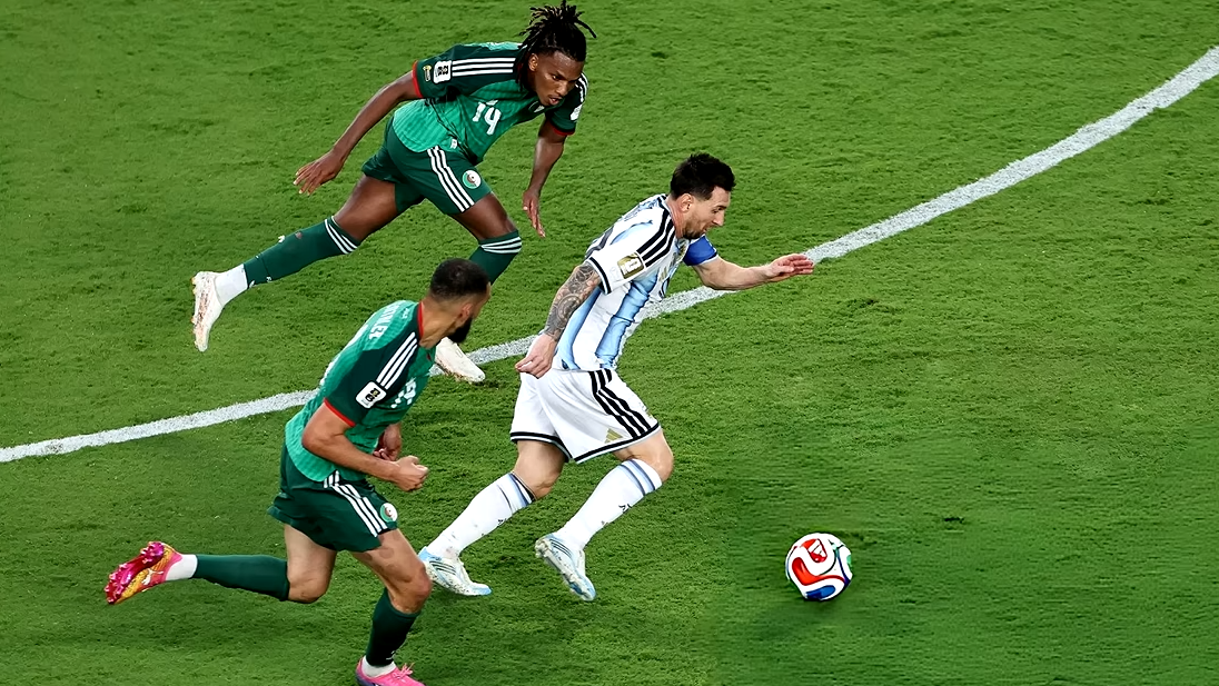 Football world left speechless as Lionel Messi delivers another ...