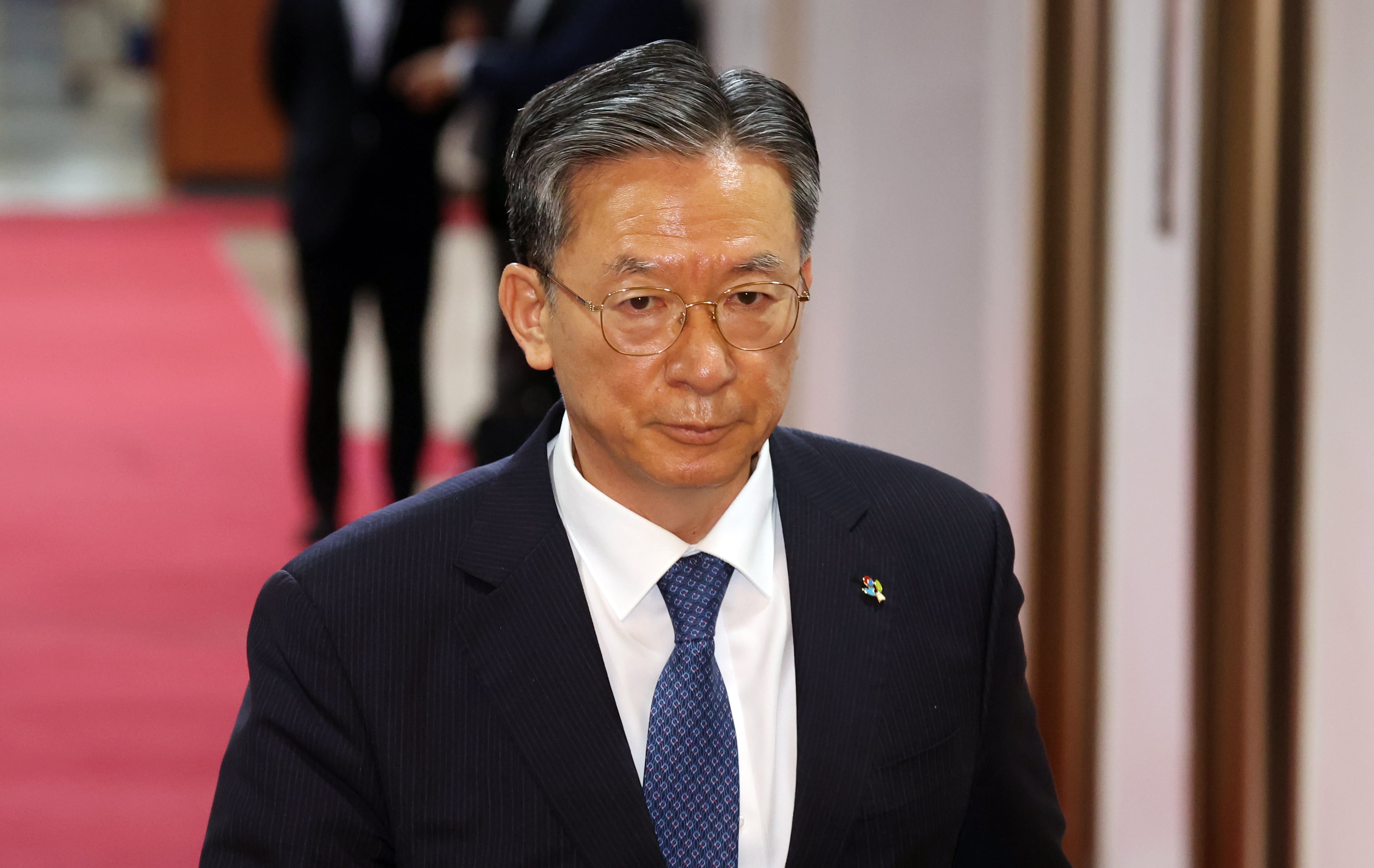 Justice minister: Focus election crime probes on elected candidates