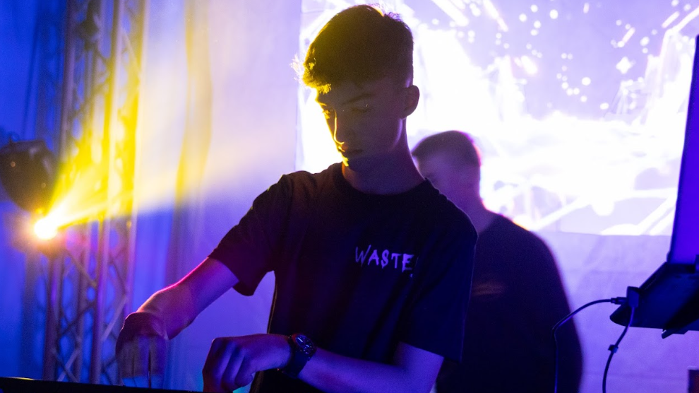 Teen DJ says social media 'pivotal' to career