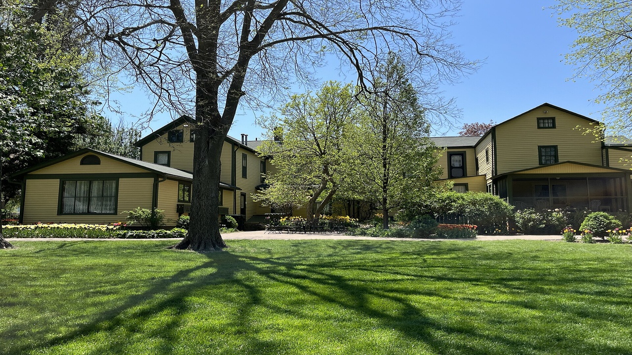 Why does this small Iowa town have canals, Dutch architecture, and a ...