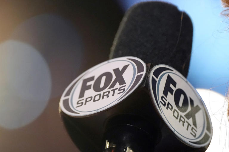 FOX commentator bloodied by fans: Winners and losers from World Cup Day 7
