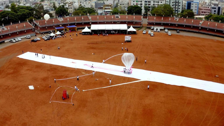 Red Balloon, Bazoomq partner for stratospheric aerospace testing