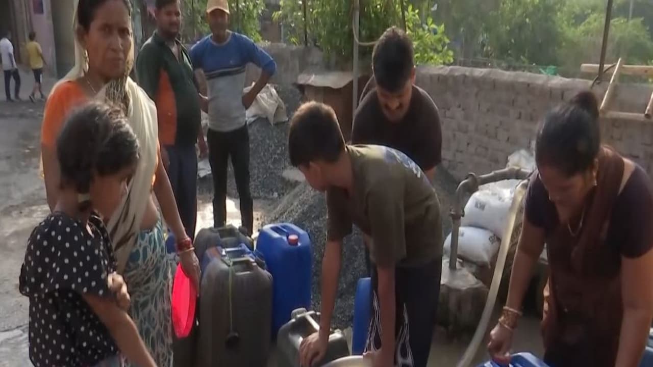Severe water crisis grips Delhi's Patel Nagar; locals fight for water